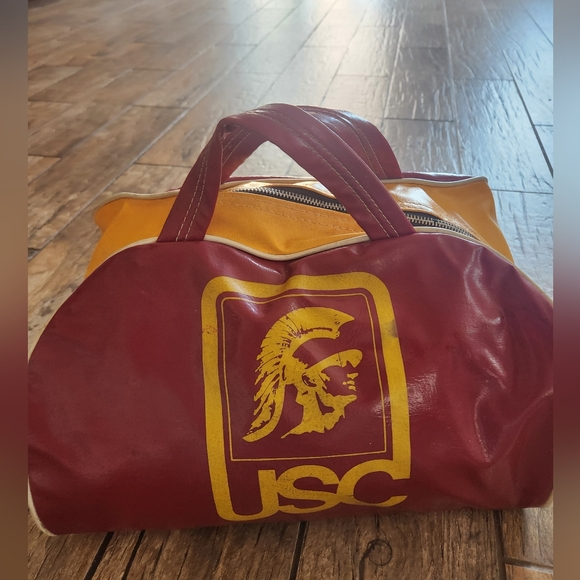 USC | Bags | Vintage 7s Usc Trojans Leather Duffel Travel Gym Bag ...